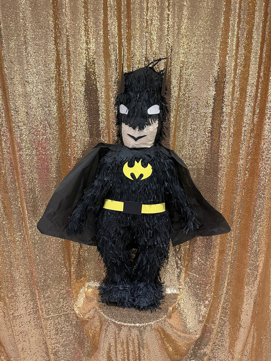 Pinata Batman | Party | Fiesta idéal | Montréal – La Fiesta Ideal